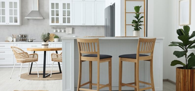 How to Choose the Right Stool Height for Your Counter - Arrow Furniture